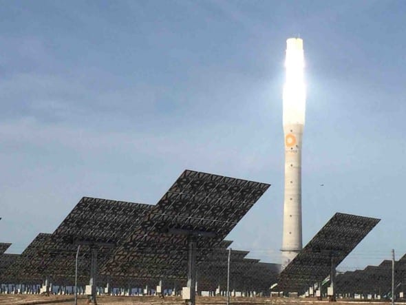Macquarie invests $140m in Spanish solar tower and parabolic trough ...