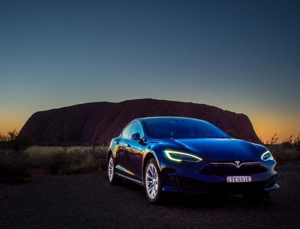 Tesla owners roll out Australia-wide charging network – for all EVs ...