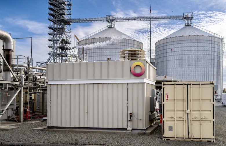 The hot brick technology that could slash emissions at concrete plants ...