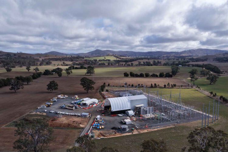 Australia's biggest syncon nears completion as 300 tonne spinning ...