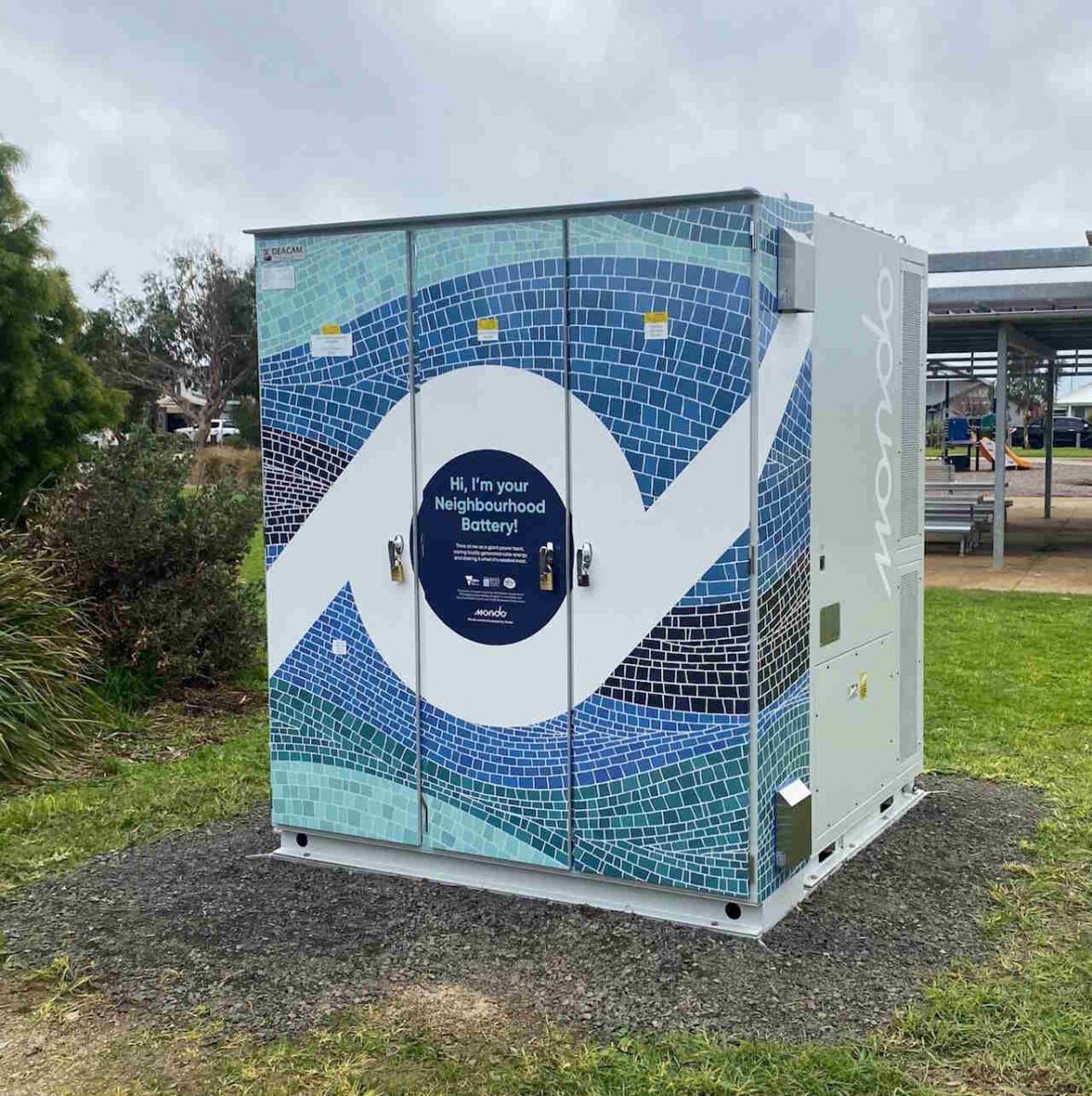 Victoria launches string of small batteries to store solar, slash power ...